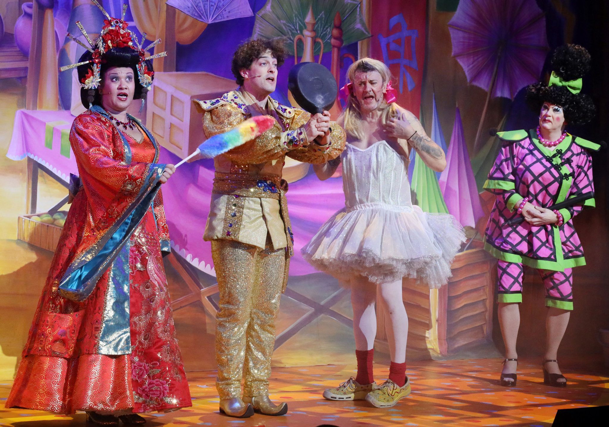 REVIEW: Aladdin – Run, don’t walk to this outstanding festive, frolic ...